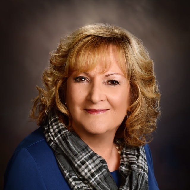 Lisa Eckhoff's Instagram, Twitter & Facebook on IDCrawl