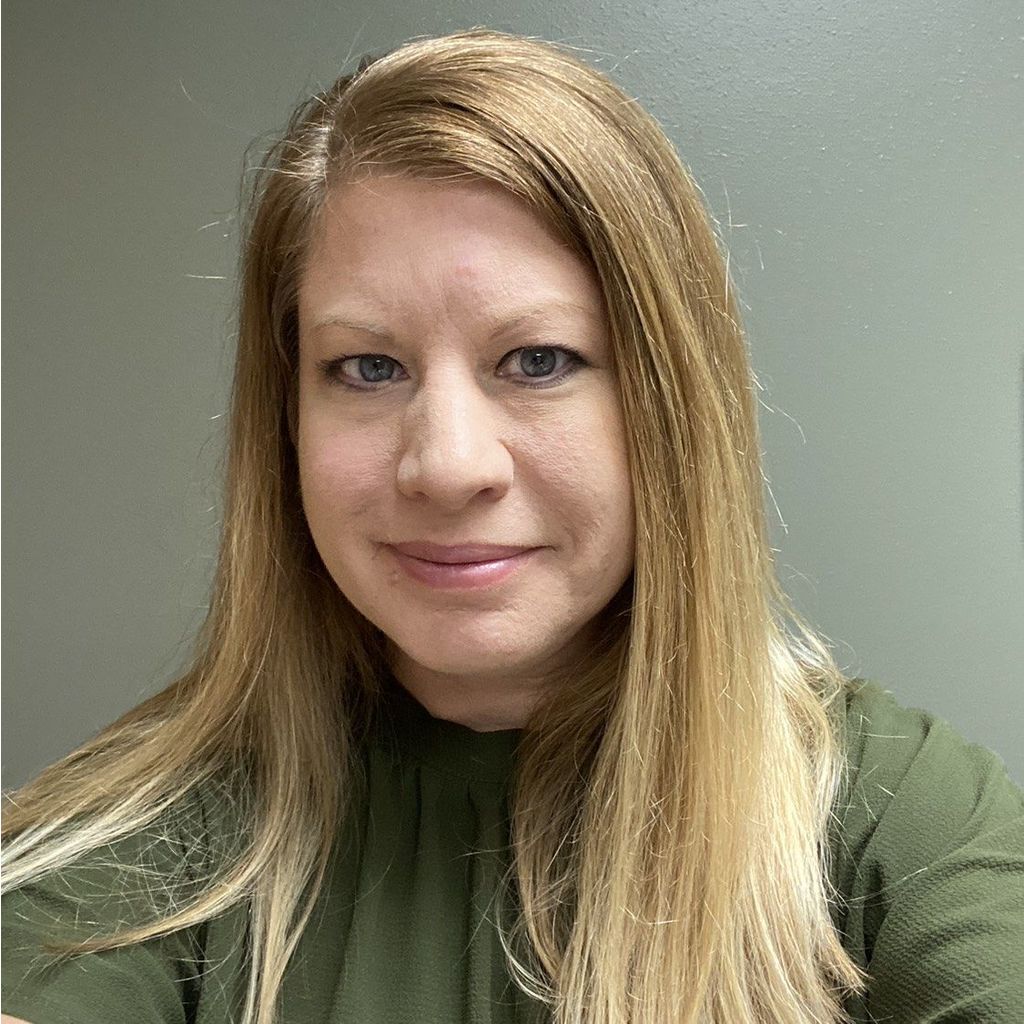 Stephanie Jenner's Instagram, Twitter & Facebook on IDCrawl