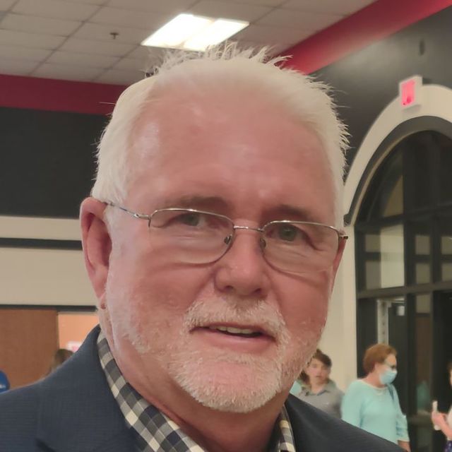 Karen Loftus's Instagram, Twitter & Facebook on IDCrawl