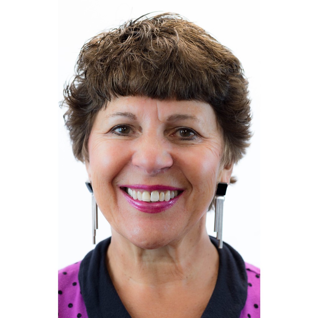 Julie Nutter's Instagram, Twitter & Facebook on IDCrawl