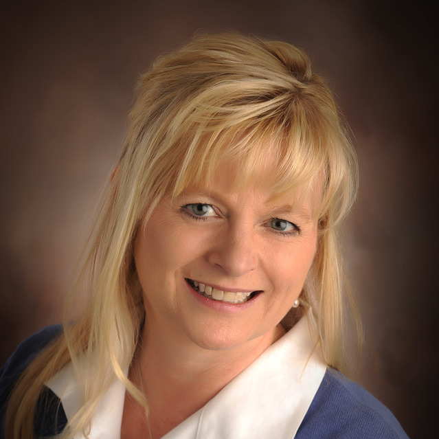 Stephanie Knuth's Instagram, Twitter & Facebook on IDCrawl