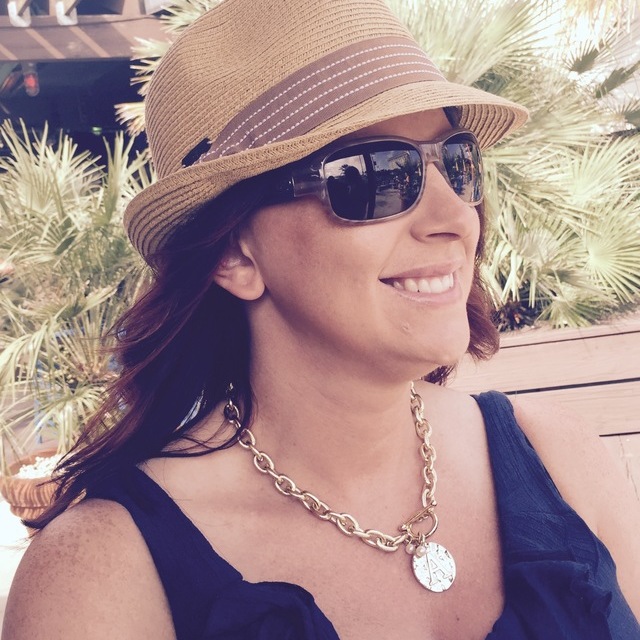 Robin Barefoot's Instagram, Twitter & Facebook on IDCrawl