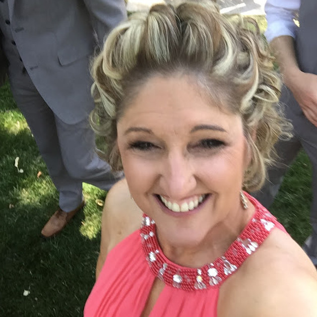 Lori Poore's Instagram, Twitter & Facebook on IDCrawl