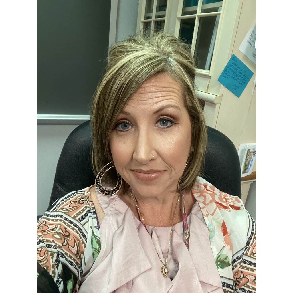 Laura Crepeau's Instagram, Twitter & Facebook on IDCrawl