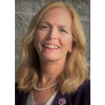 Gretchen Slack's Instagram, Twitter & Facebook on IDCrawl