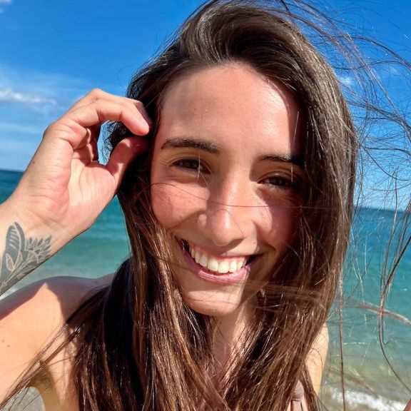 Christina Colandrea's Instagram, Twitter & Facebook on IDCrawl