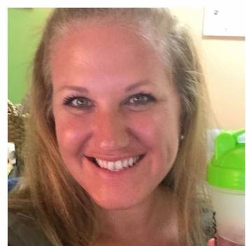 Elizabeth Marton's Instagram, Twitter & Facebook on IDCrawl