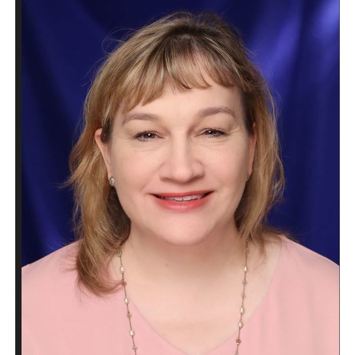 Holly Strand's Instagram, Twitter & Facebook on IDCrawl