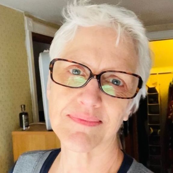 Linda Illingworth's Instagram, Twitter & Facebook on IDCrawl