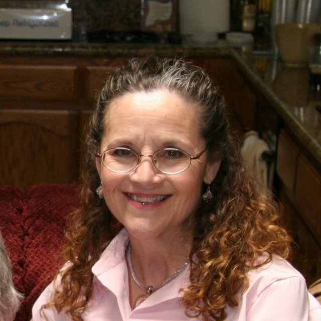 Lisa Roldan's Instagram, Twitter & Facebook on IDCrawl