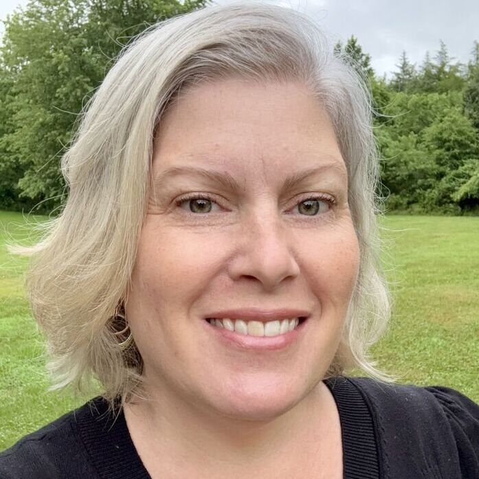 Laura Brawley's Instagram, Twitter & Facebook on IDCrawl