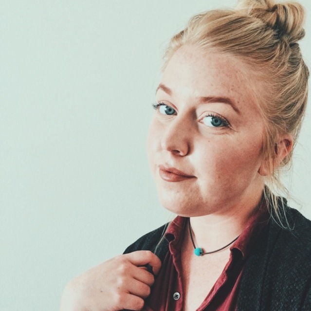 Angela Snodgrass's Instagram, Twitter & Facebook on IDCrawl