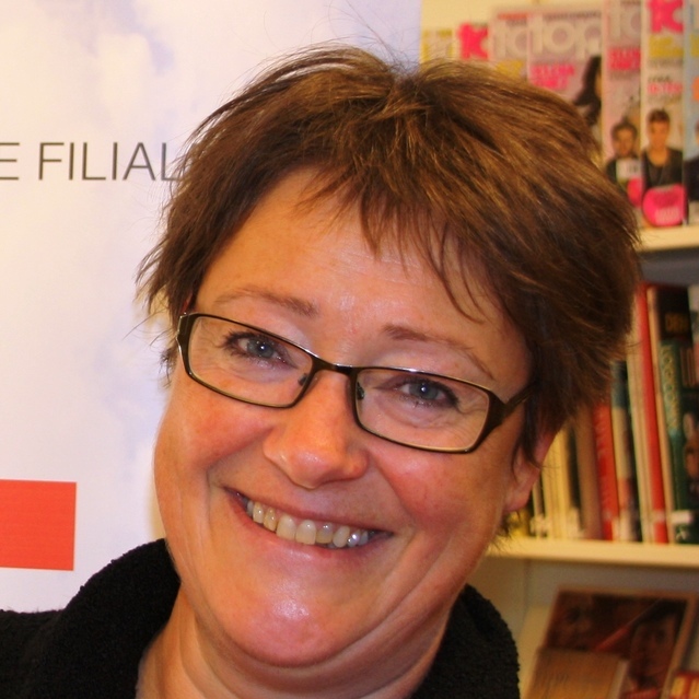 Kristina Molitor's Instagram, Twitter & Facebook on IDCrawl