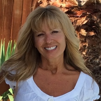 Amanda Craddock's Instagram, Twitter & Facebook on IDCrawl