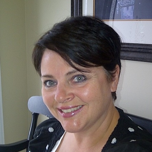 Ana Carias's Instagram, Twitter & Facebook on IDCrawl