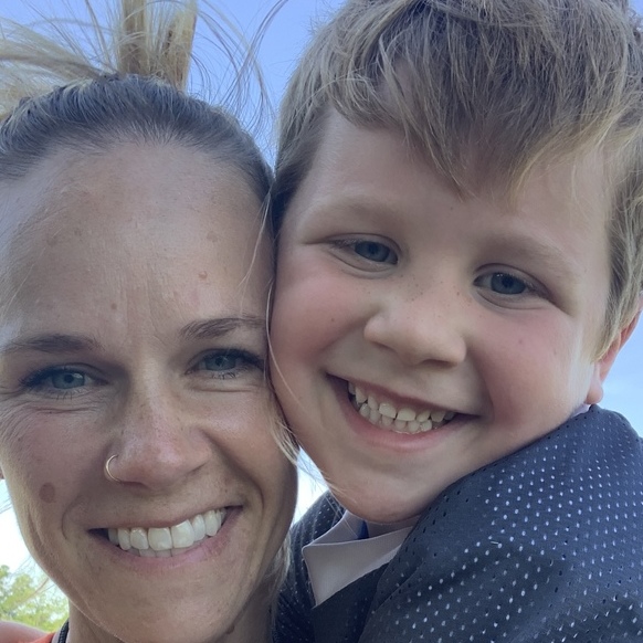 Laura Busch's Instagram, Twitter & Facebook on IDCrawl