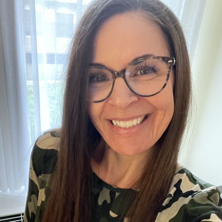 Deborah Nadeau's Instagram, Twitter & Facebook on IDCrawl