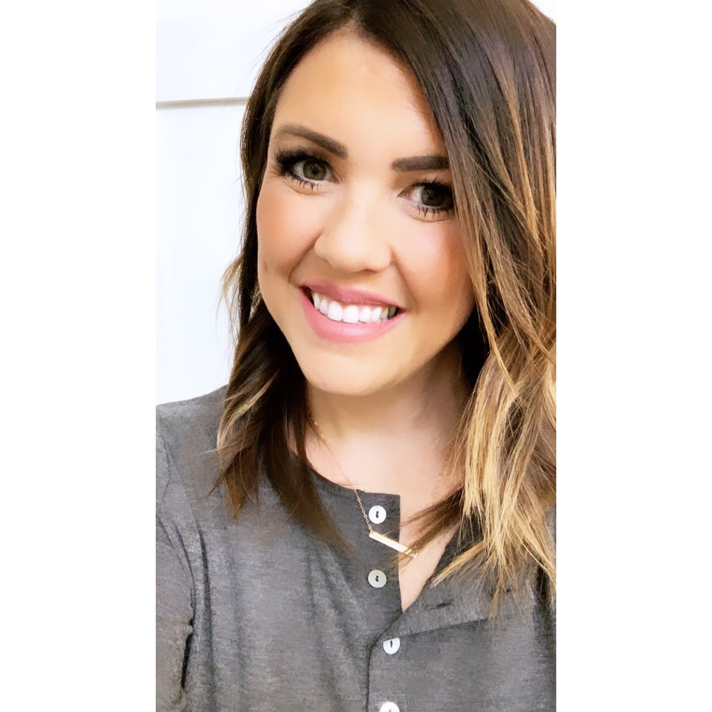 Holly Lauritzen's Instagram, Twitter & Facebook on IDCrawl