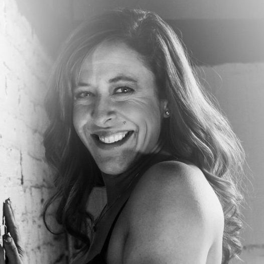 Julia Theisen's Instagram, Twitter & Facebook on IDCrawl
